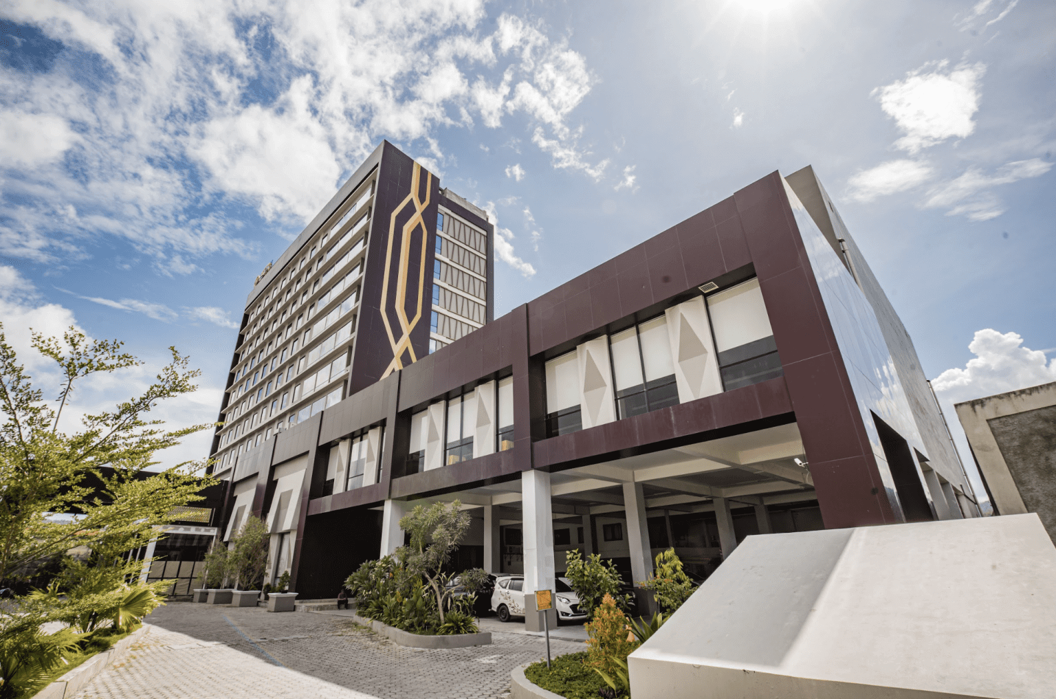 Hotel di Sentani, Papua Populer & Terdekat - Parkside Hotels